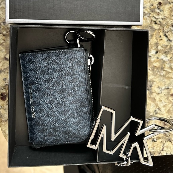 Michael Kors | Bags | Michael Kors Logo Wallet And Keychain Gift Set Blue | Poshmark